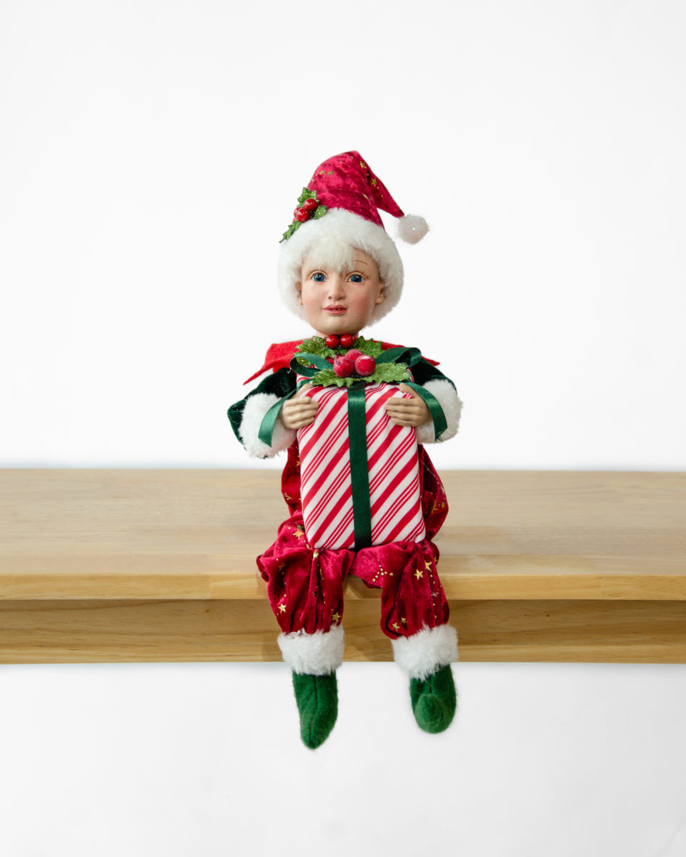 CHRISTMAS ELF WITH GIFT 21CM - X3798 (Box of 2) – Reliance Trading ...