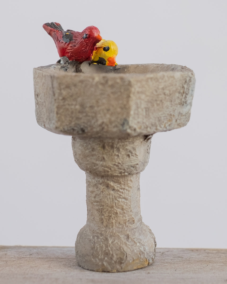 MINI BIRD BATH GREY WITH RED & YELLOW BIRD 4.4CM - 6332 (Box of 6 ...